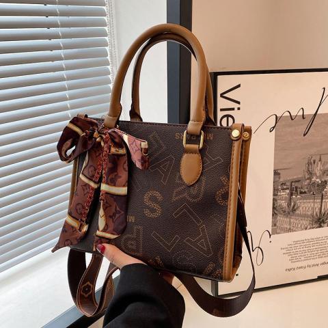 Beautiqueengrosir.com - Supplier Tas Fashion Import Termurah